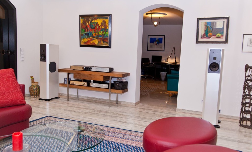 Sideboard für Musikanlage - Küchenhaus Thiemann Overath/Vilkerath